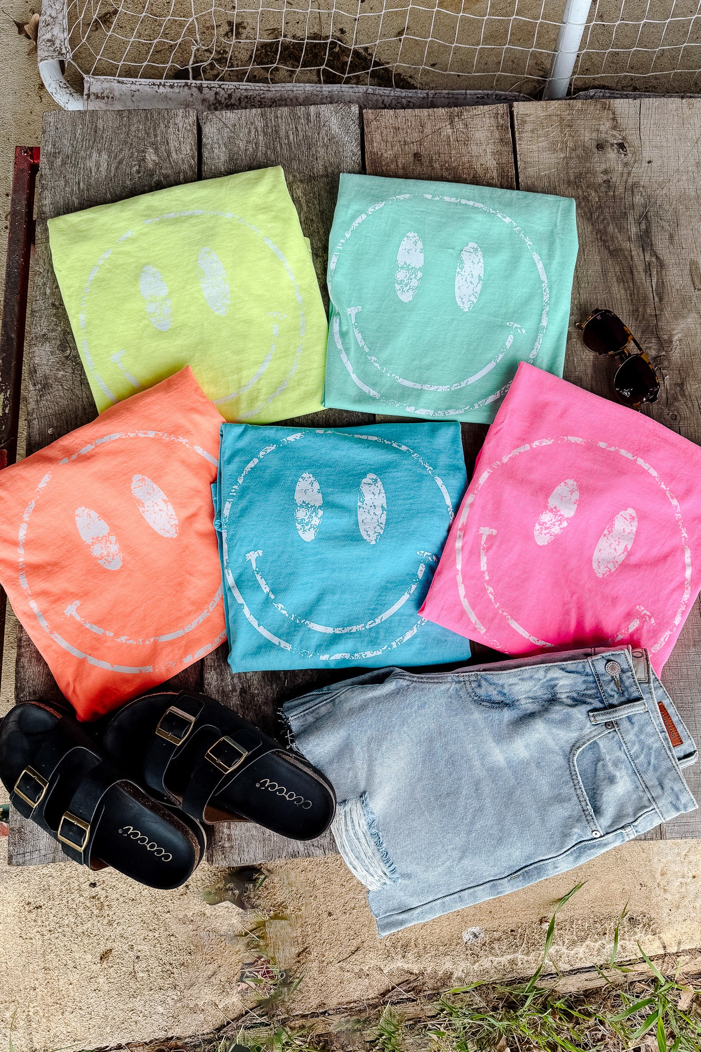 Neon Happy Face Graphic Tee - Multiple Colors – Aiden & Oak