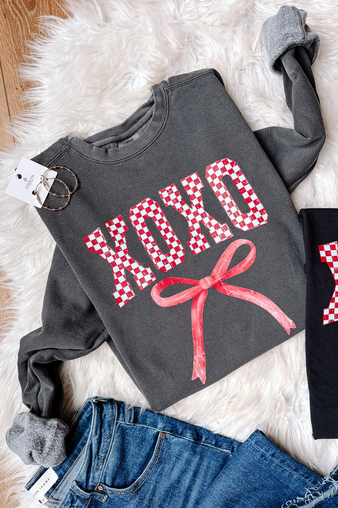 Ribbon XOXO Checkered Graphics - Multiple Styles – Aiden & Oak